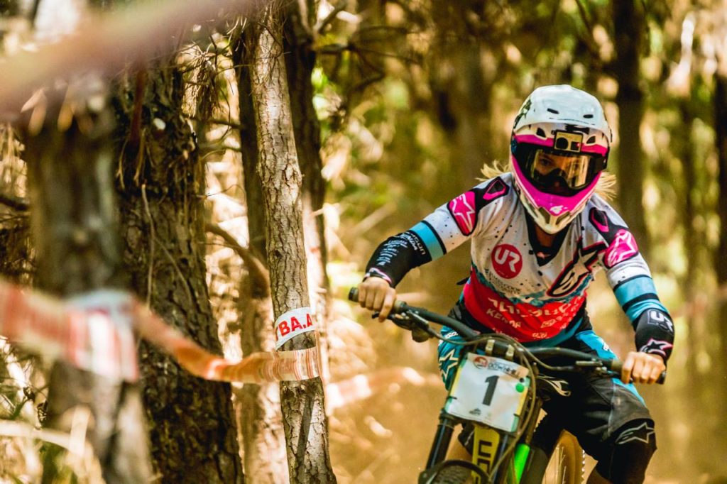 Tracey Hannah Podium Pertama di Australian National Downhill Champ 2018 ...